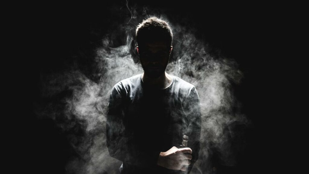 Vaping and Chest Pain: Risks for US Vapers - Know Your Vape